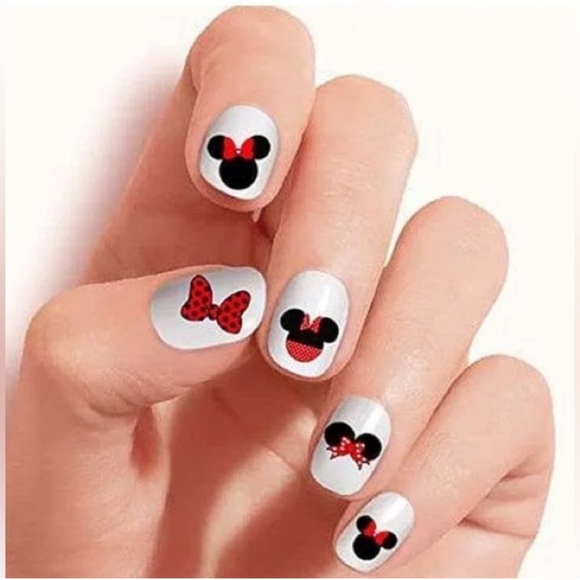 Disney | Accessories | Minnie Mouse Nail Decal Polish Set 5 Nail ...